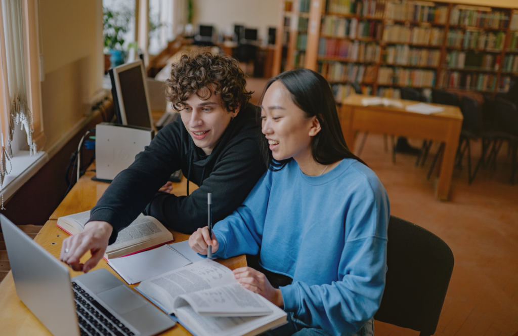 Affordable Online Degrees Through Smarter Study Routes
